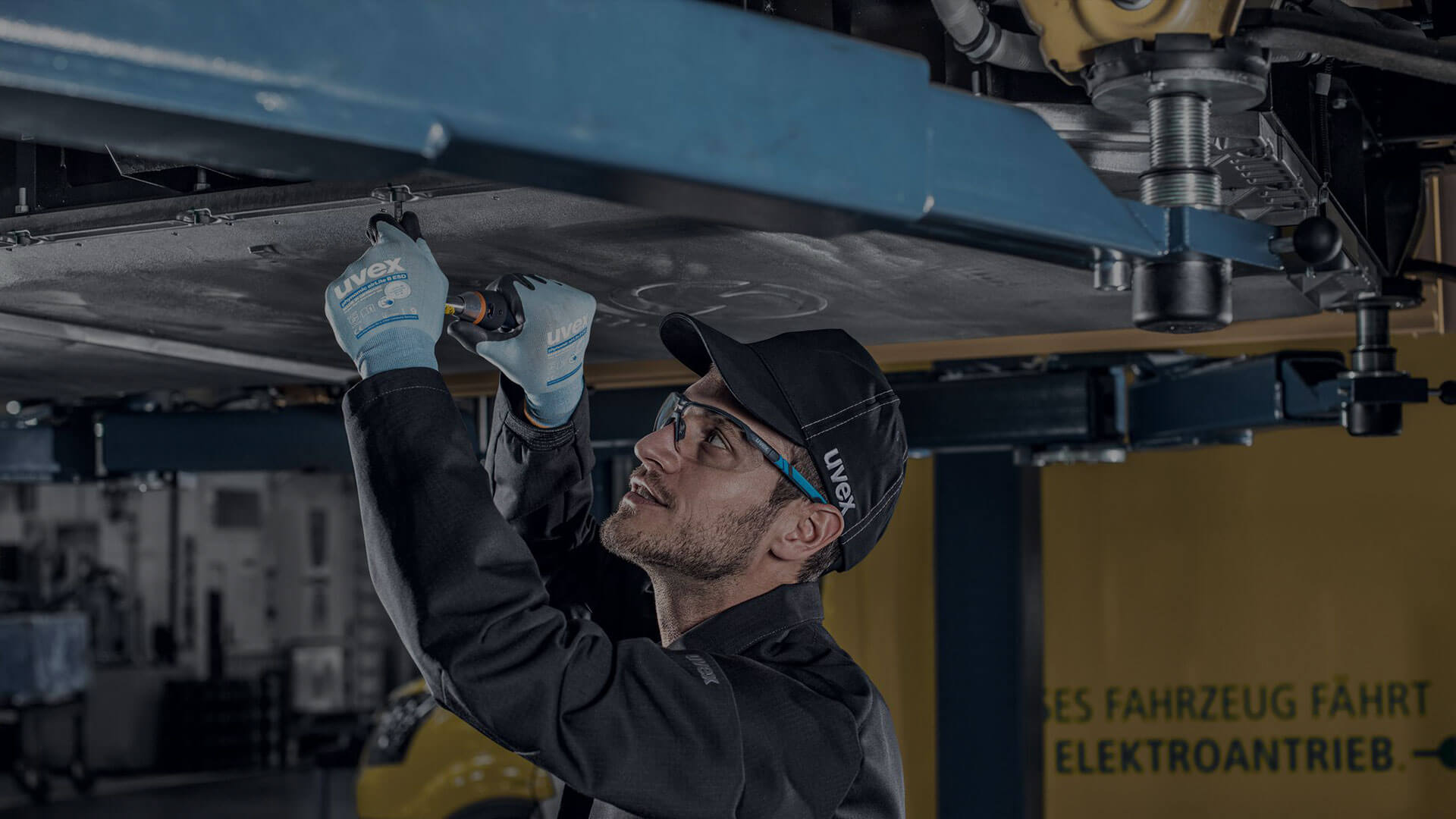 PPE for workshops and services | uvex automotive